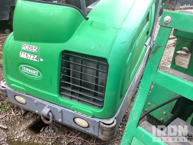 2015 Tennant M20 Ride-On Floor Scrubber in AUGUSTA, Georgia, United ...