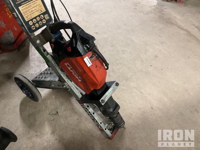 2017 Hilti TE 1000-AVR Demolition Breaker in Oakland Park, Florida ...