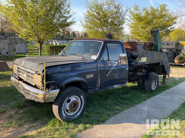 1990 Dually Flatbed