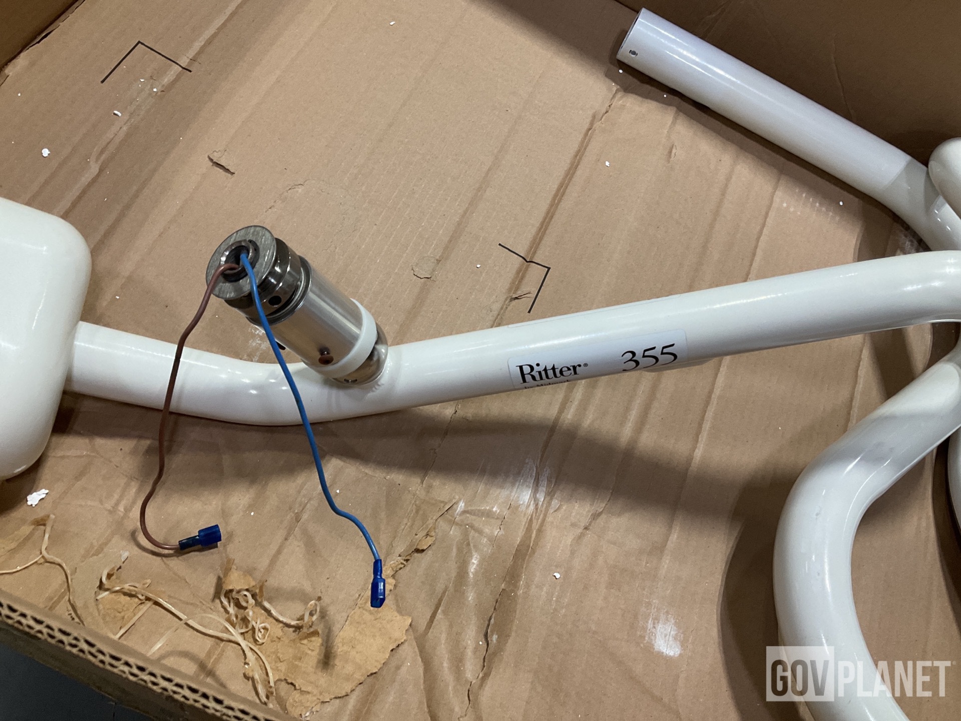 Ritter 355 Surgical Light Installation | Shelly Lighting