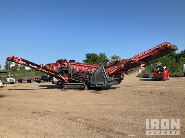 Sandvik QE341 Tracked Screen Plant in Imperial, Pennsylvania, United ...