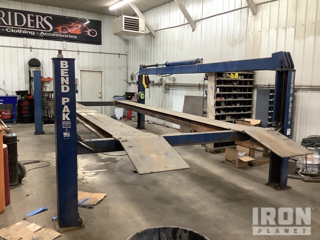 Bend-Pak BP-27 4 Post Automotive Lift in Waseca, Minnesota, United ...