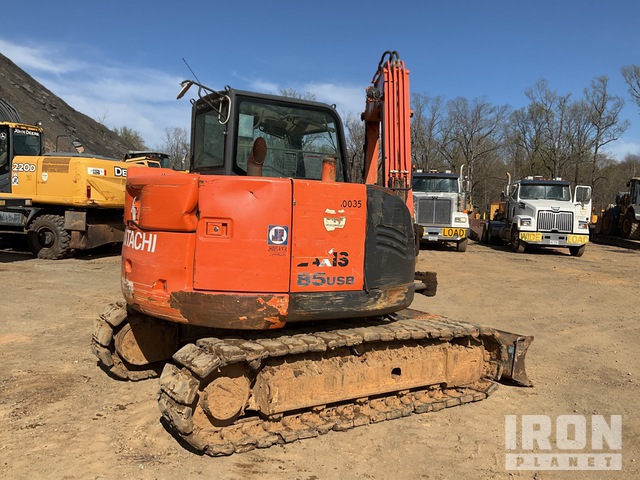 2014 (unverified) Hitachi ZX85USB-5N Tracked Excavator in Charlotte, North Carolina, United ...