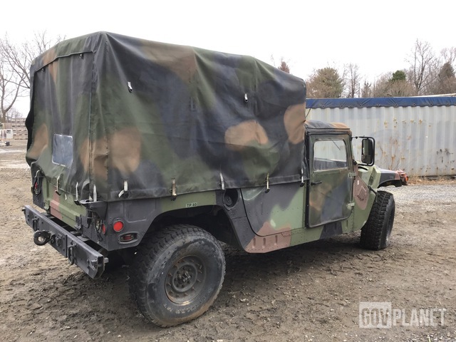 Surplus 1996 AM General M1097A2 HMMWV 2 Door Soft Top w/Truck Body in ...
