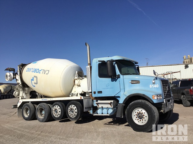 2002 Volvo VHD 10x4 Mixer Truck in Henderson, Nevada, United States ...