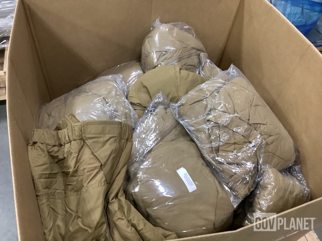 Surplus (41) Pairs of Extreme Cold Trousers in Chambersburg ...