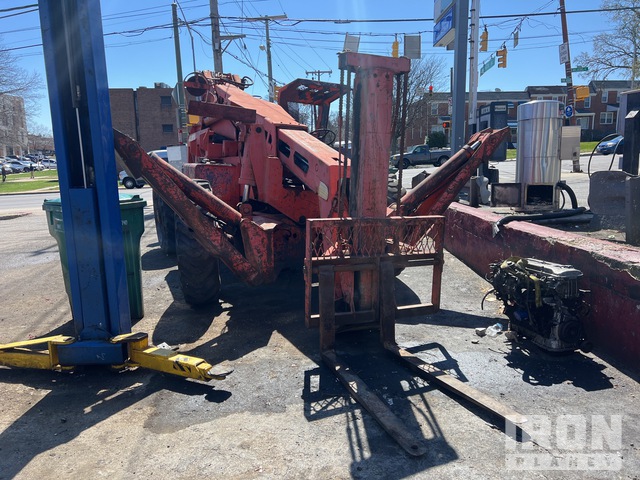 1984 Lull 844 TT-34 Telehandler in Baltimore, Maryland, United States ...