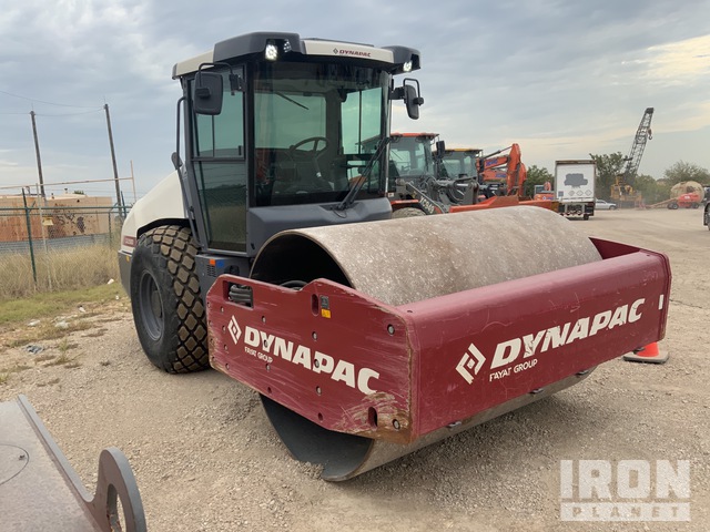 2021 Dynapac CA2500D Smooth Drum Compactor in Lake Worth, Texas, United ...