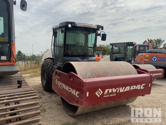 2021 Dynapac CA2500D Smooth Drum Compactor in Lake Worth, Texas, United ...