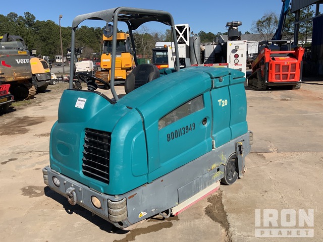 2016 (unverified) Tennant T20 Ride-On Floor Scrubber in Savannah ...