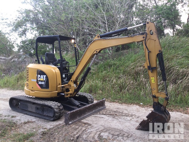 2017 Cat 304E2 CR Mini Excavator in Ocala, Florida, United States ...