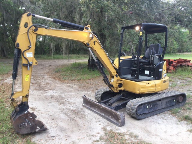2017 Cat 304E2 CR Mini Excavator in Ocala, Florida, United States ...