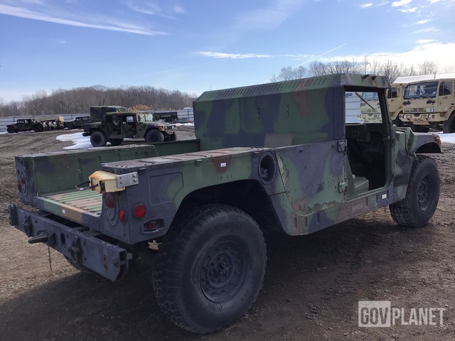 Surplus 1993 AM General M1097 HMMWV 2 Door Hard Top w/Truck Body in ...