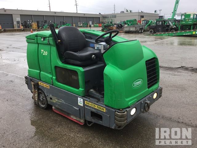 2015 Tennant T20 Ride-On Floor Scrubber in Cleveland, Ohio, United ...