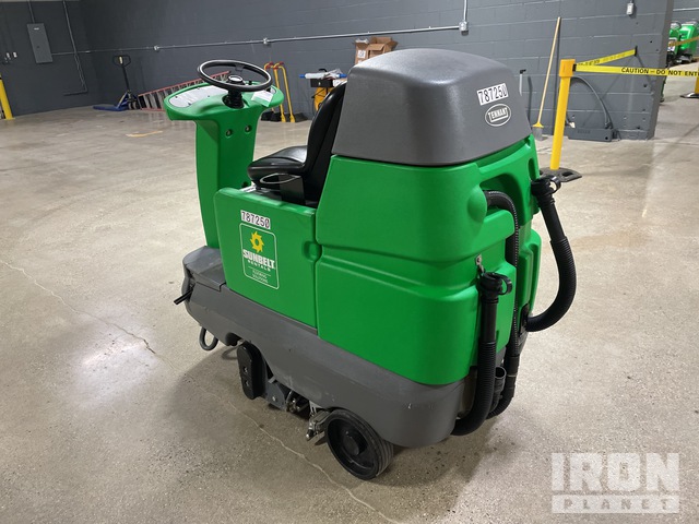 2015 Tennant Readyspace Rider Ride-On Floor Scrubber in Novi, Michigan ...