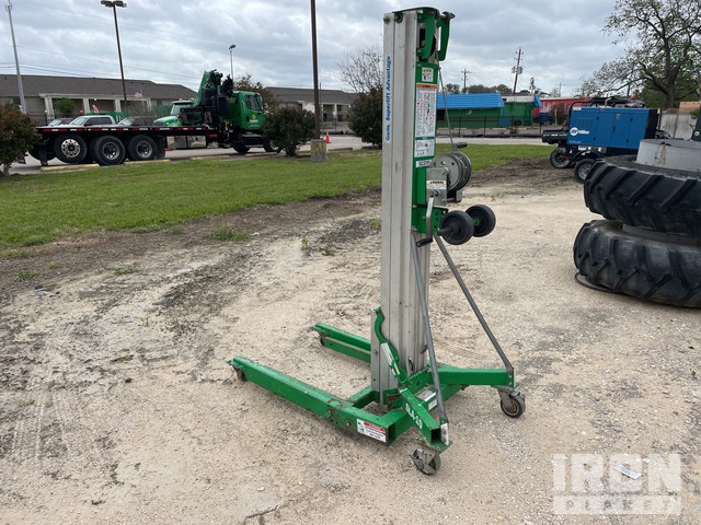 2016 Genie SLA-10 Material Hoist in Pasadena, Texas, United States ...