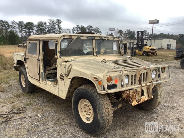Surplus 1997 AM General M1097A2 HMMWV 2 Door Soft Top w/Truck Body in ...