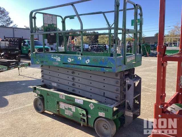 2012 Genie GS-3246 Electric Scissor Lift in Villa Rica, Georgia, United ...