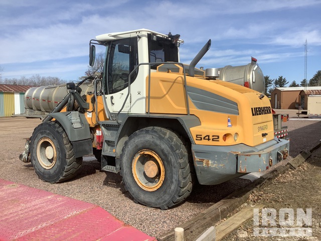 2010 Liebherr L542 Wheel Loader in Wisconsin Rapids, Wisconsin, United ...