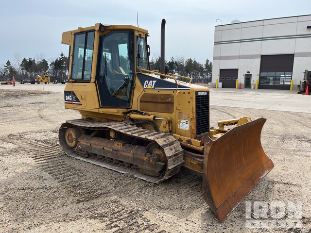 2004 Cat D4G XL Crawler Dozer in Lindenhurst, Illinois, United States ...