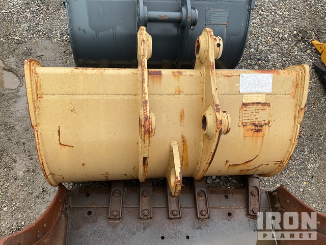 C & P 36 in Excavator Bucket - Fits Case CX47 in Ringgold, Georgia ...