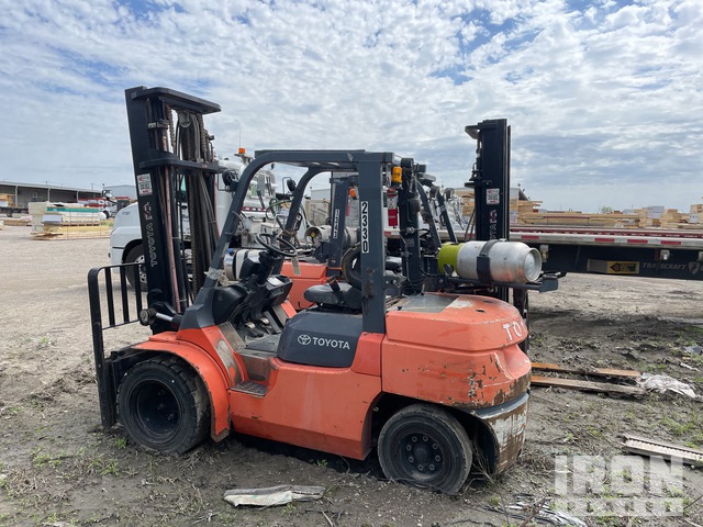 2013 (unverified) Toyota 7FGU35 7300 lb Cushion Tire Forklift in ...
