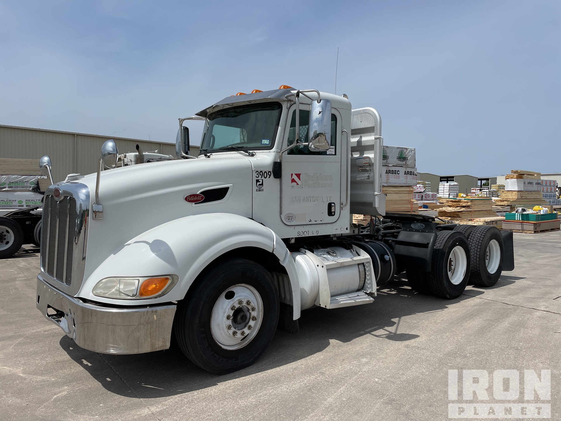 Peterbilt 386 Wallpaper