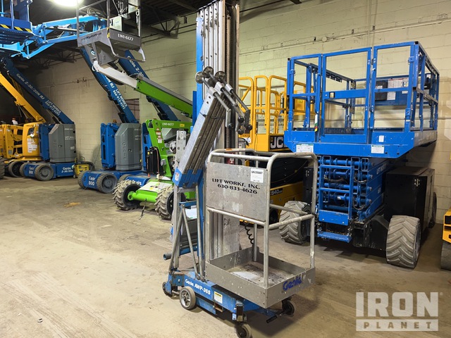 2000 Genie AWP-36S Electric Vertical Mast Lift in Rockford, Illinois ...