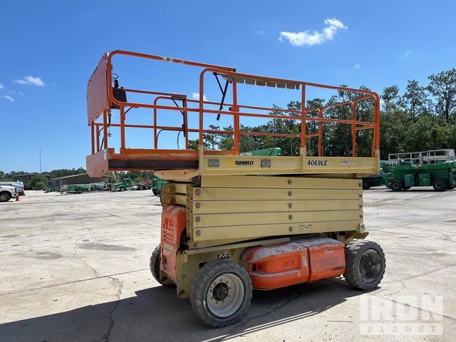 2013 JLG 4069LE Electric Scissor Lift in Jacksonville, Florida, United ...