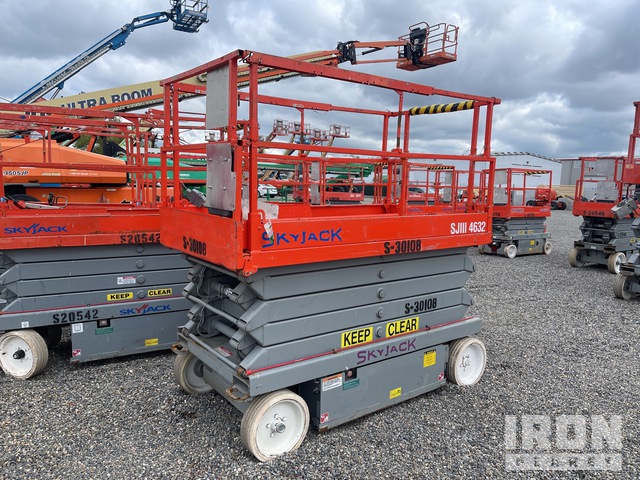 2009 Skyjack SJIII 4632 Electric Scissor Lift in Modesto, California ...