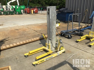 2019 Sumner 2416 Material Hoist in MANDEVILLE, Louisiana, United States ...