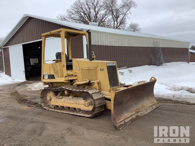 1988 Cat D3C Crawler Dozer in Chaska, Minnesota, United States ...