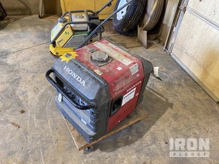 2016 Honda EU3000IS1A 3.0 kVA Portable Generator Set (Inoperable) in ...