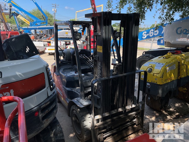 2016 Toyota 8FGU25 4640 lb Pneumatic Tire Forklift in Austin, Texas ...