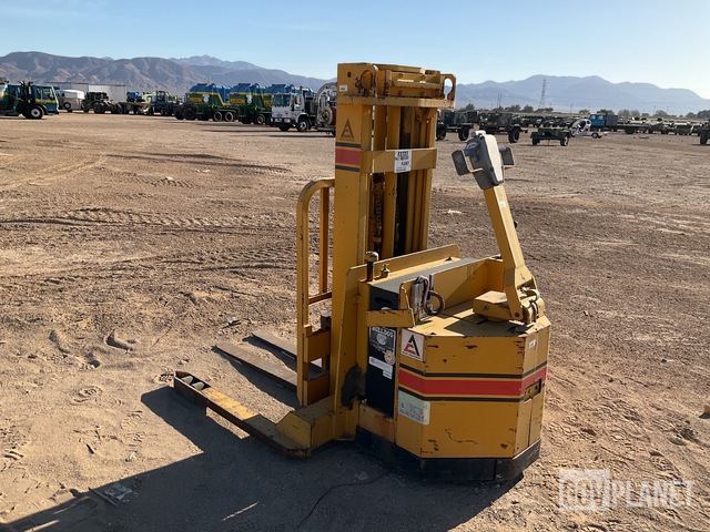 Surplus Allis Chalmers HWS 20 CR Electric Forklift in Yermo, California ...