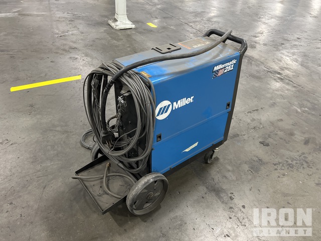 MILLER MILLERMATIC 251 MIG WELDER, 54% OFF