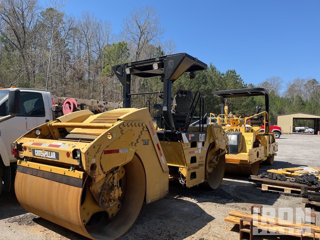 2011 Cat CB54 Double Drum Roller in Glen, Mississippi, United States ...