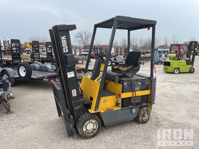 Clark ECS25 5000 lb Electric Forklift in Morris, Illinois, United ...
