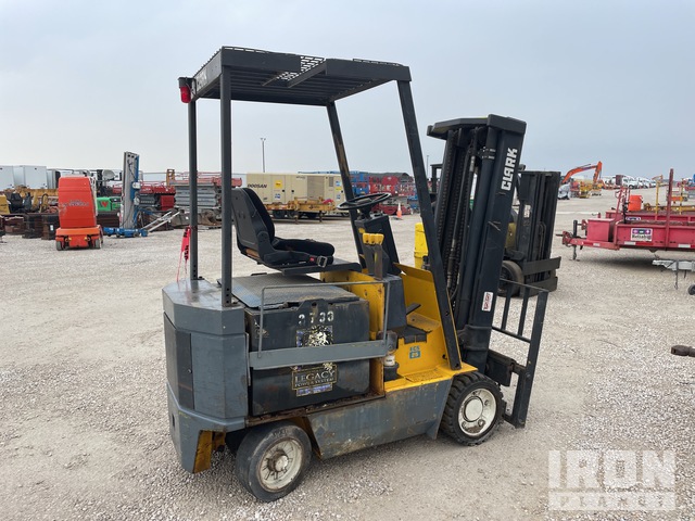Clark ECS25 5000 lb Electric Forklift in Morris, Illinois, United ...