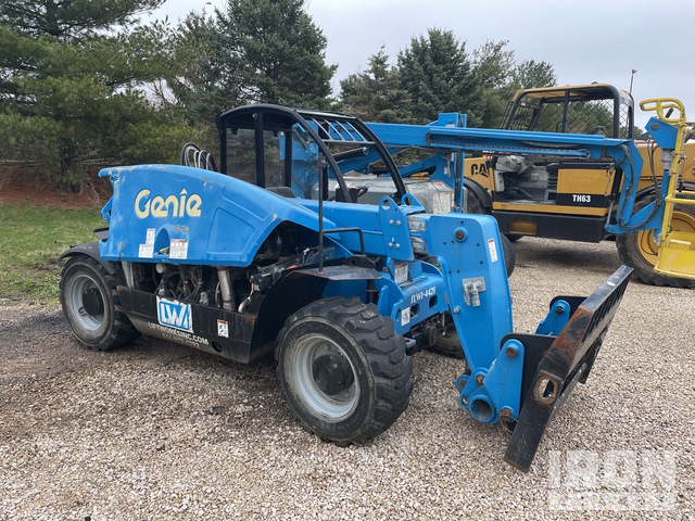2016 Genie GTH-5519 Telehandler in Morris, Illinois, United States ...