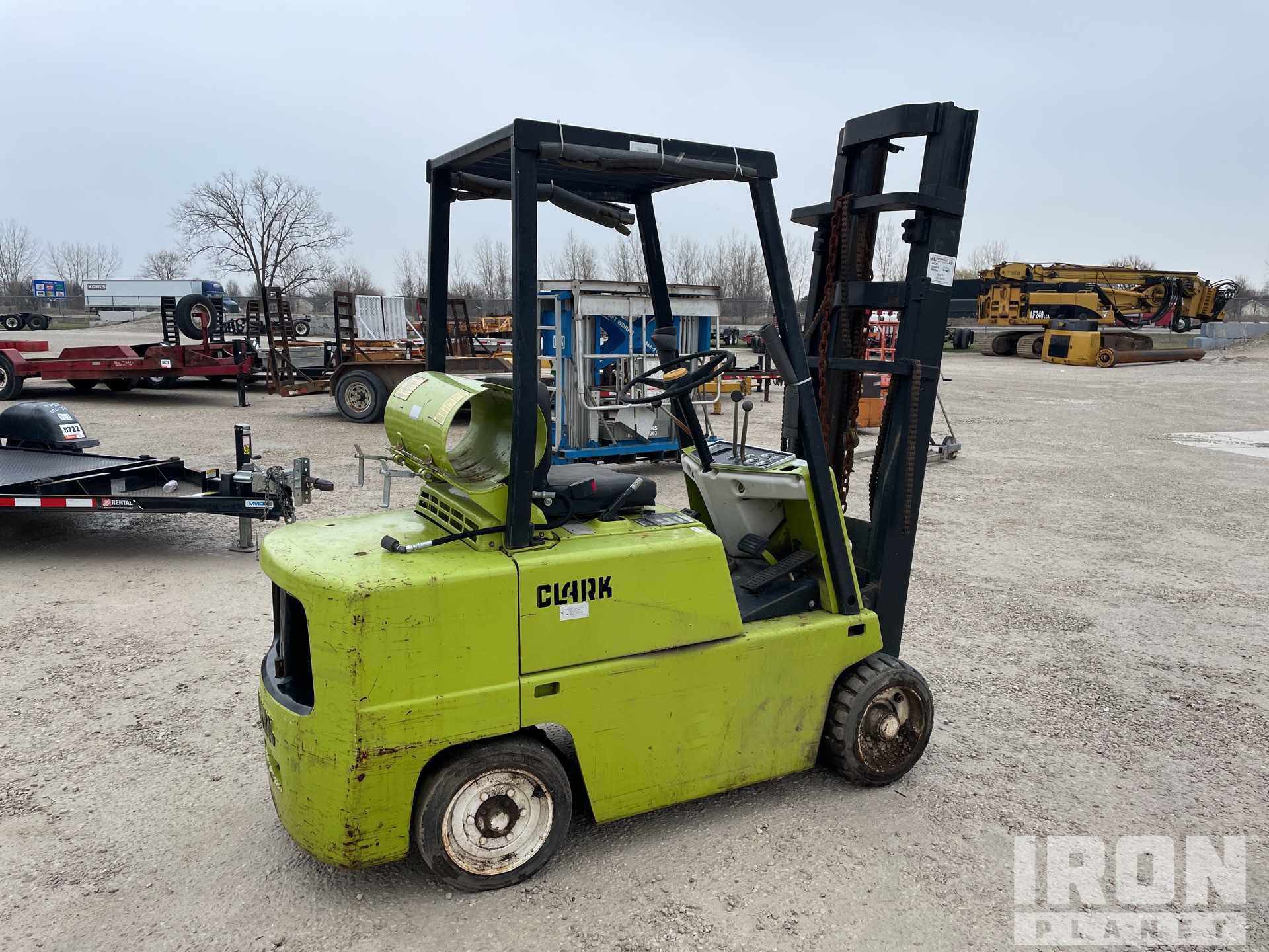 4,000 LB Clark C500-40 Cushion Forklift Forklift America, 44% OFF