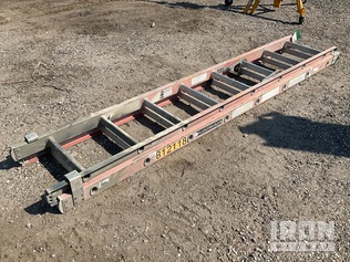 2015 Louisville FE3216 Ladder in Orlando, Florida, United States ...