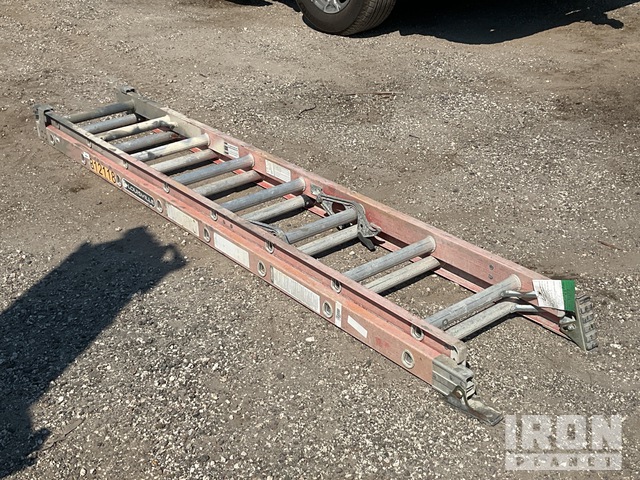 2015 Louisville FE3216 Ladder in Orlando, Florida, United States ...