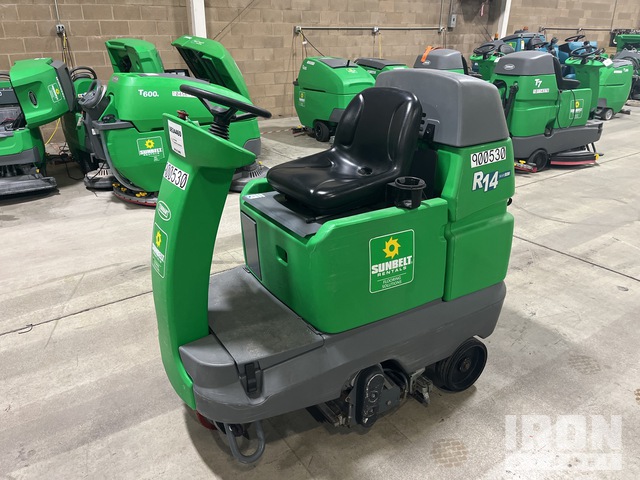 2016 Tennant R14 Ride-On Electric Floor Scrubber in LOUISVILLE ...