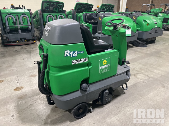 2016 Tennant R14 Ride-On Electric Floor Scrubber in LOUISVILLE ...