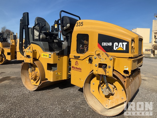 2017 Cat CB24B Double Drum Roller in Hebron, Kentucky, United States ...