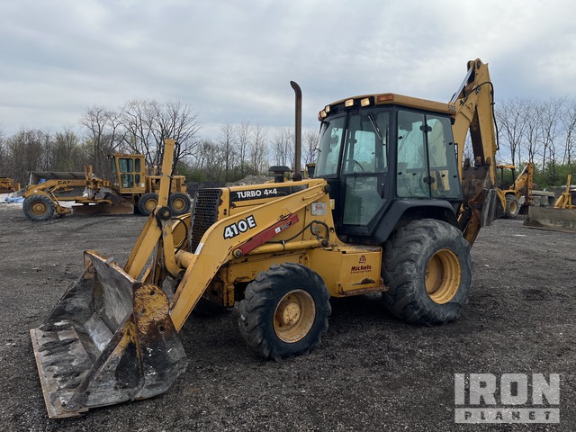 John Deere 410e Backhoe