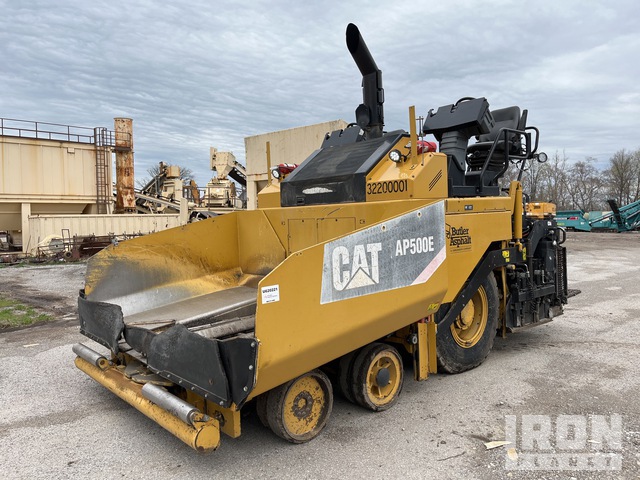 2015 Cat AP-500E Wheel Asphalt Paver in Hebron, Kentucky, United States ...