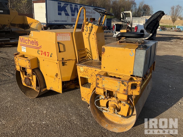 1995 Hypac C747A Double Drum Roller in Hebron, Kentucky, United States ...