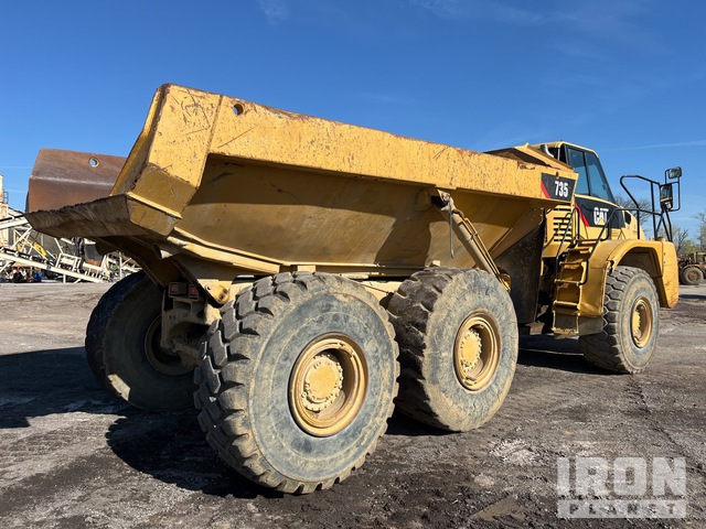 2003 Cat 735 Articulated Dump Truck in Hebron, Kentucky, United States ...